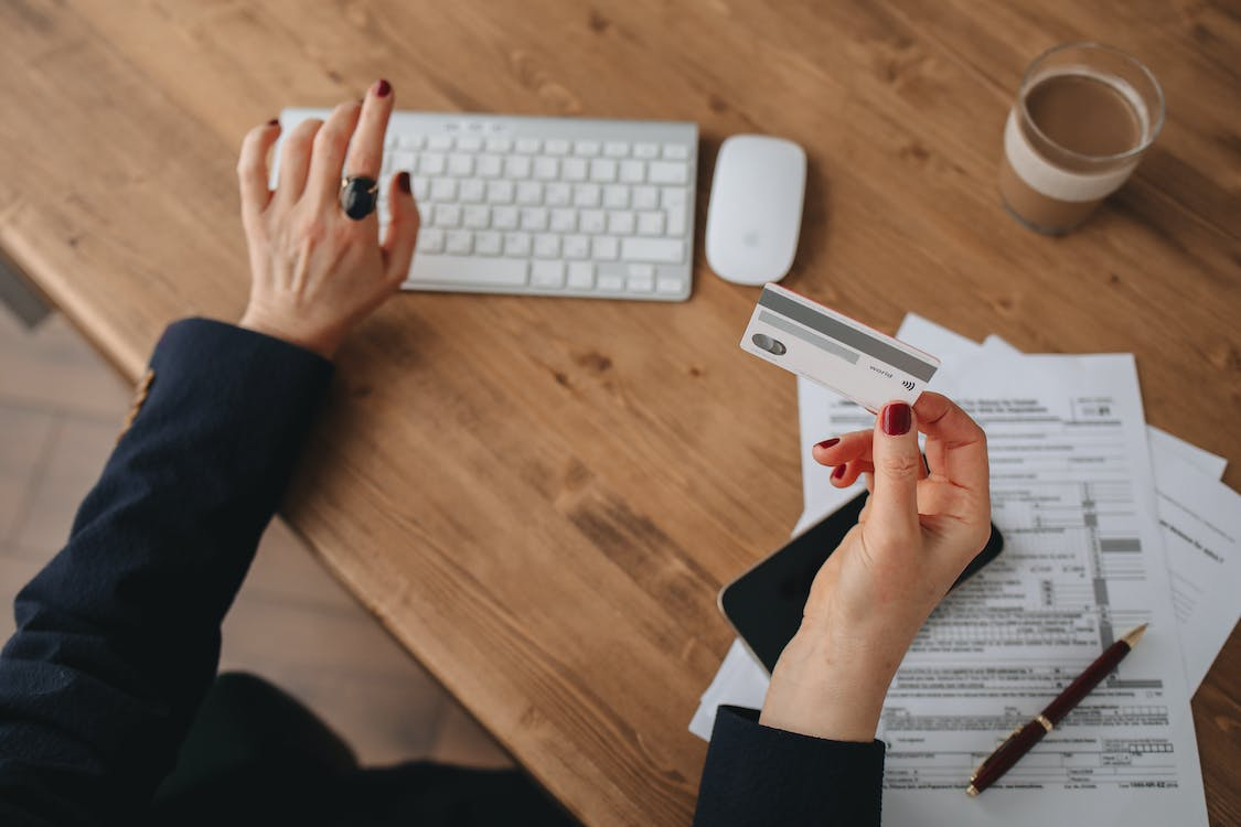 The Benefits Of Using Visa Gift Cards The Benefits Of Using Visa Gift Cards