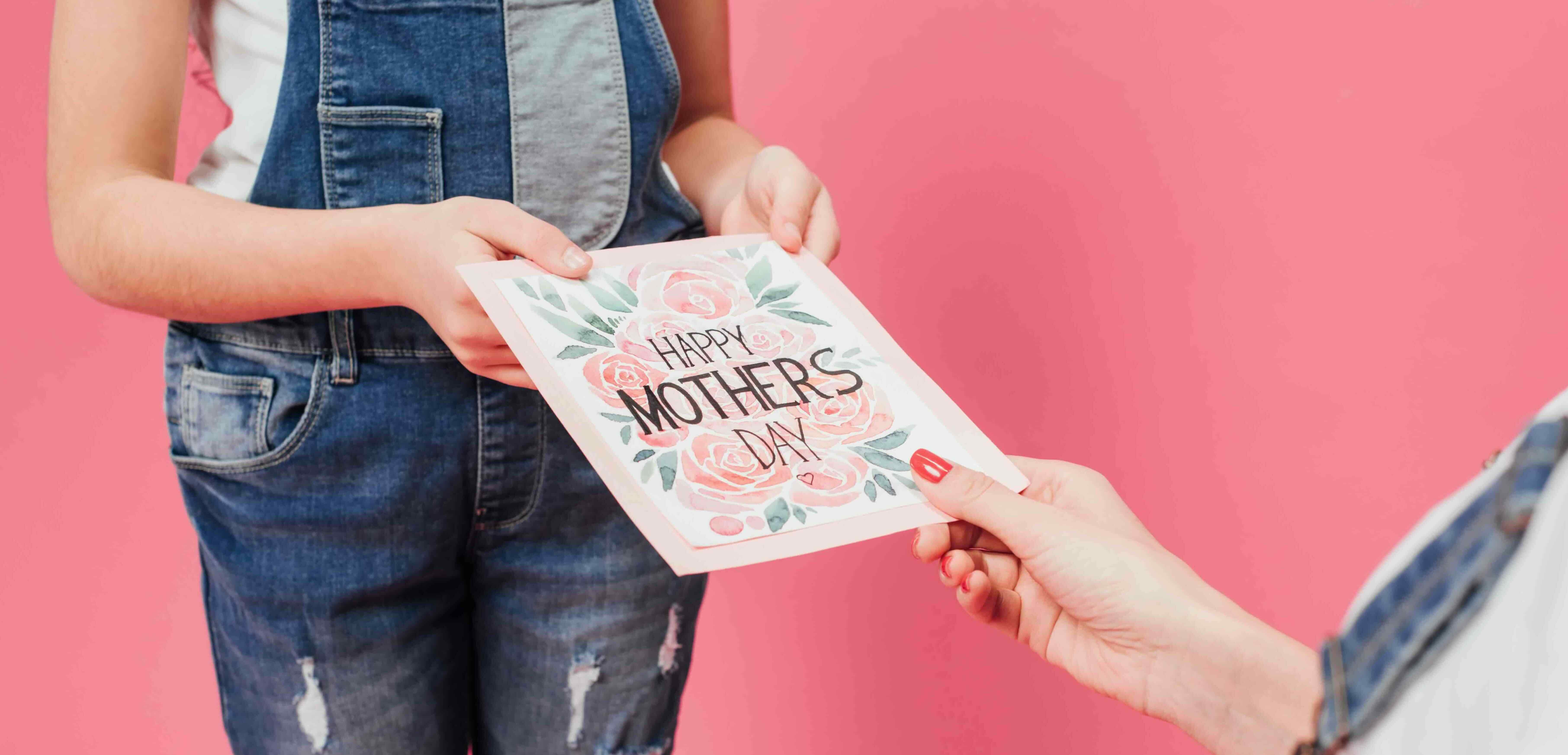 Thoughtful Gift Cards Under $25 for Mother's Day Thoughtful Gift Cards Under $25 for Mother's Day